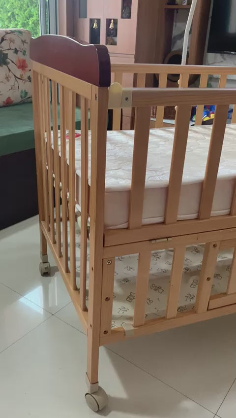 BABYHUG Hamilton Crib/Cot for Baby with Mattress, Dimensions: L117×W68 – PyaraBaby